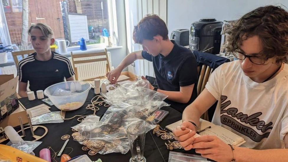 World Spacemodeling Championships: Essex teenagers to represent UK ...