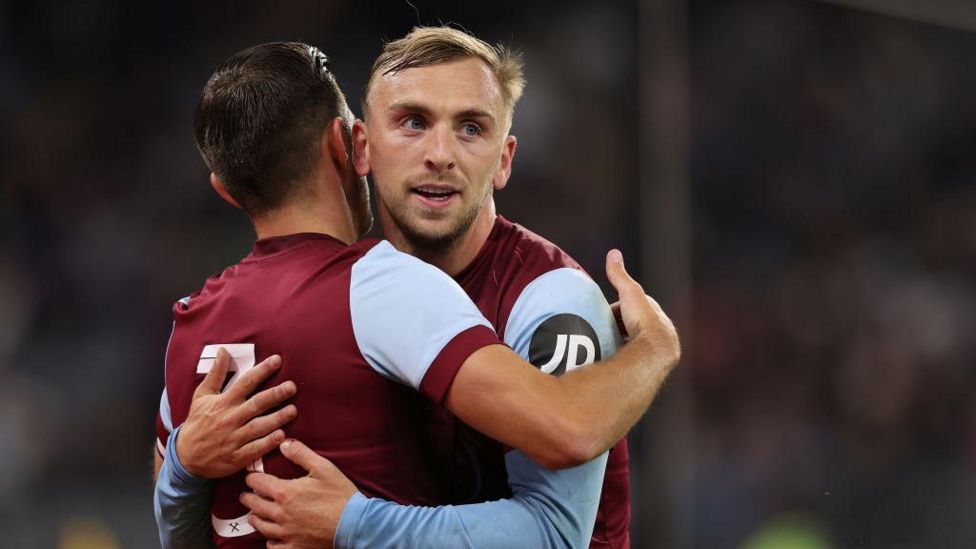 West Ham put six past Perth Glory - BBC Sport