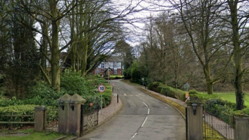 Sandbach: Education group applies to turn office into special school ...