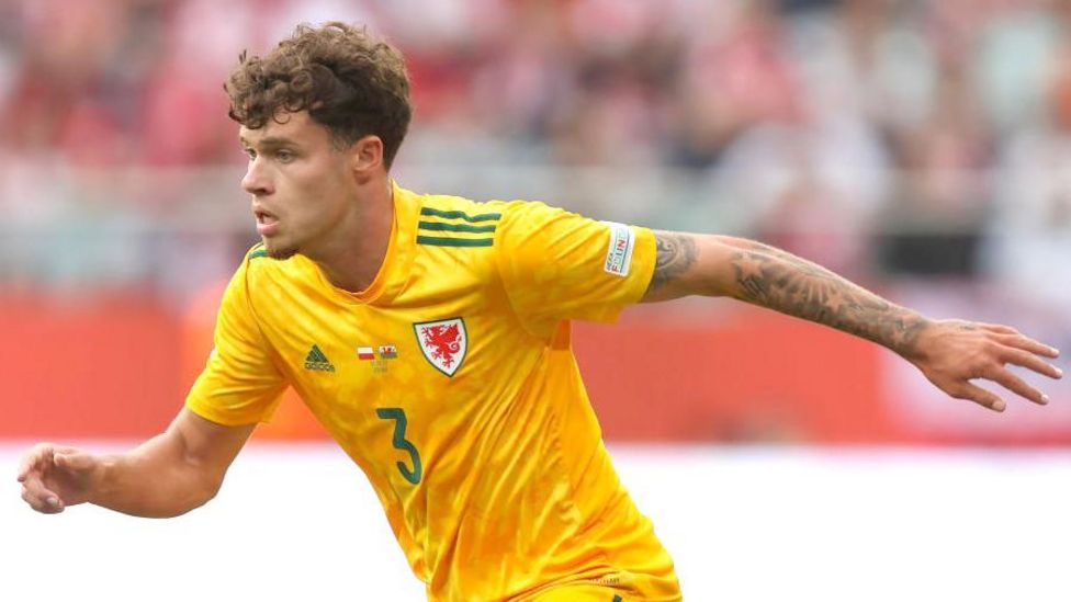 Nottingham Forest: Is Neco Williams worth the money? - BBC Sport