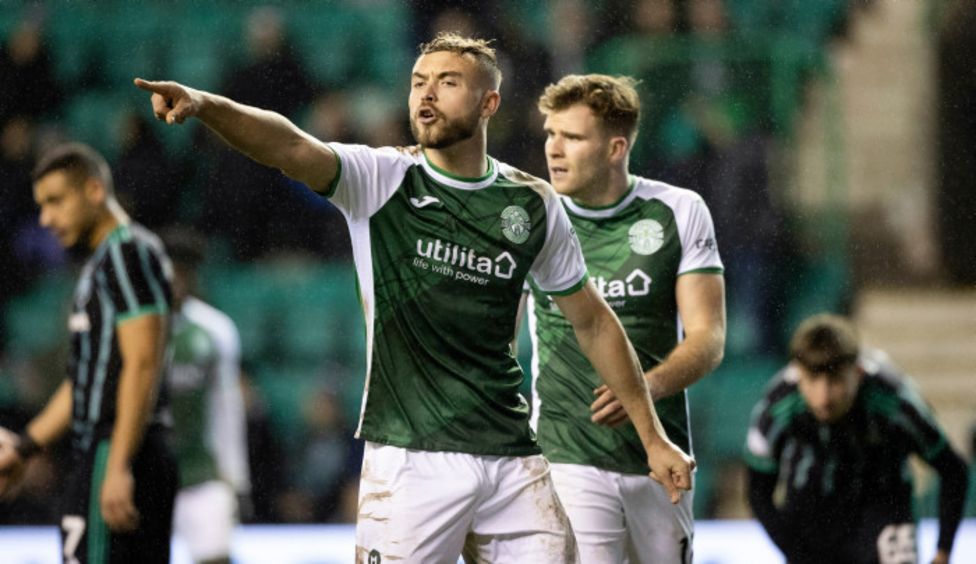 Still no offers for want-away Porteous - BBC Sport