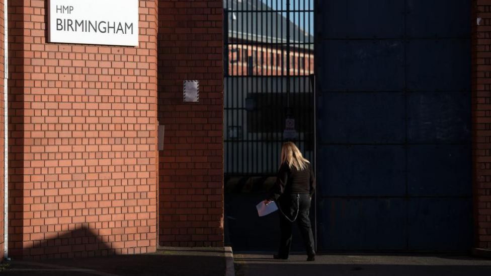 Marked improvement at HMP Birmingham once dubbed 'hell hole' - BBC News
