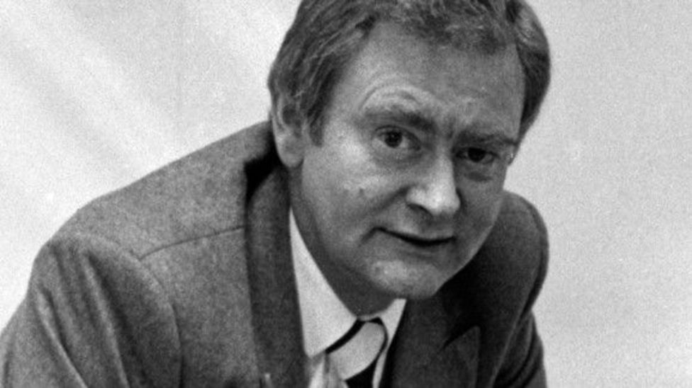 David Scott: Funeral held for 'the journalist's journalist' - BBC News