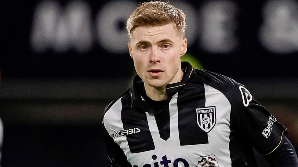 Emil Hansson: Birmingham sign winger from Dutch club Heracles - BBC Sport