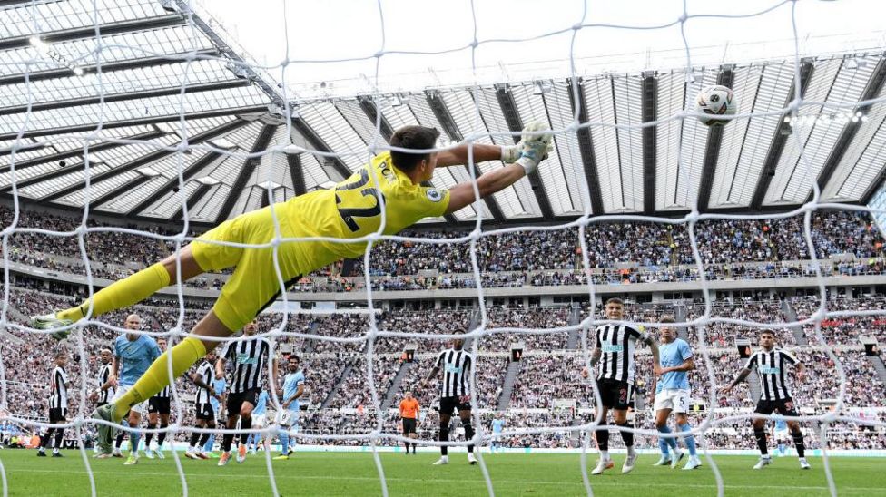 Newcastle: James hails 'serious contenders' on Tyneside - BBC Sport