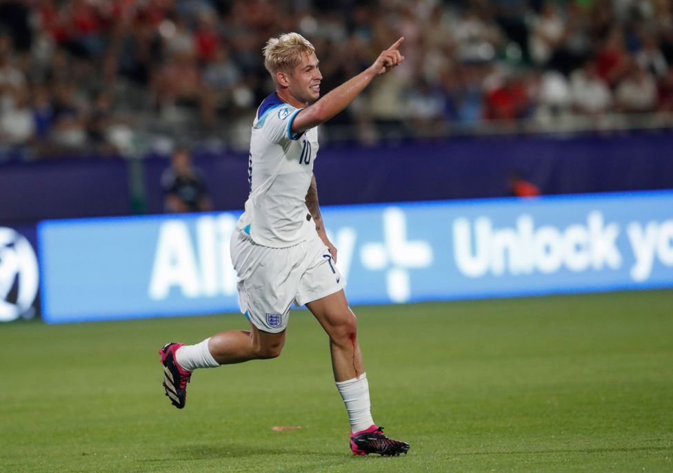 'My main target is getting back into the Arsenal team' - Smith Rowe ...