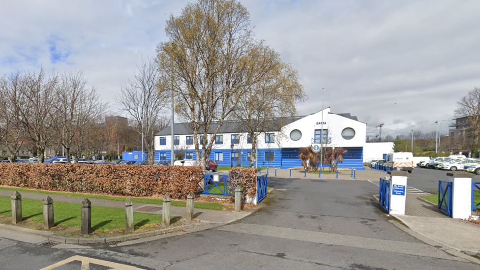 Dublin: Tallaght Garda Station evacuated in security alert - BBC News