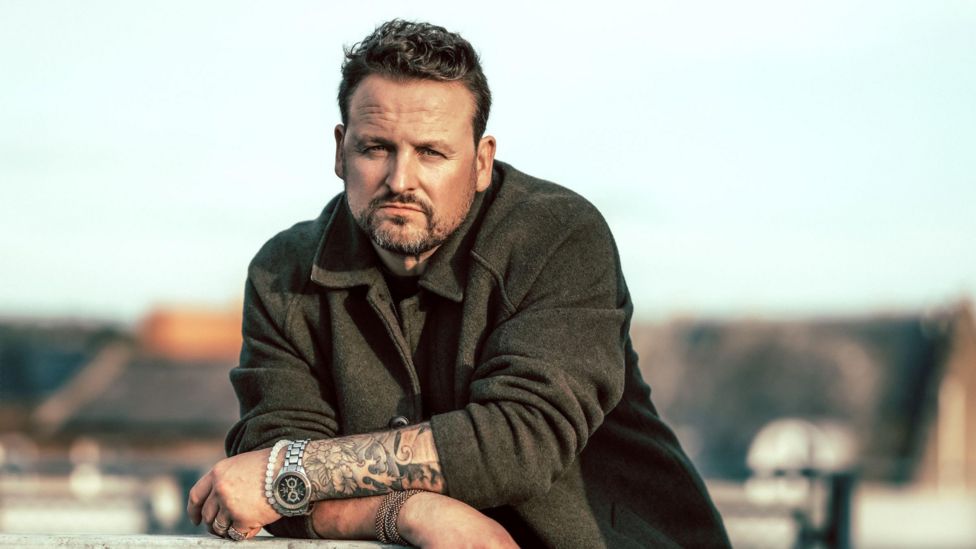 Vince Freeman: 'Spinal injury left me unable to hold baby son' - BBC News