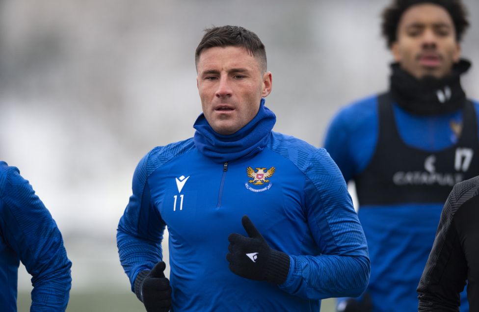 O'Halloran joins Cove on loan - BBC Sport