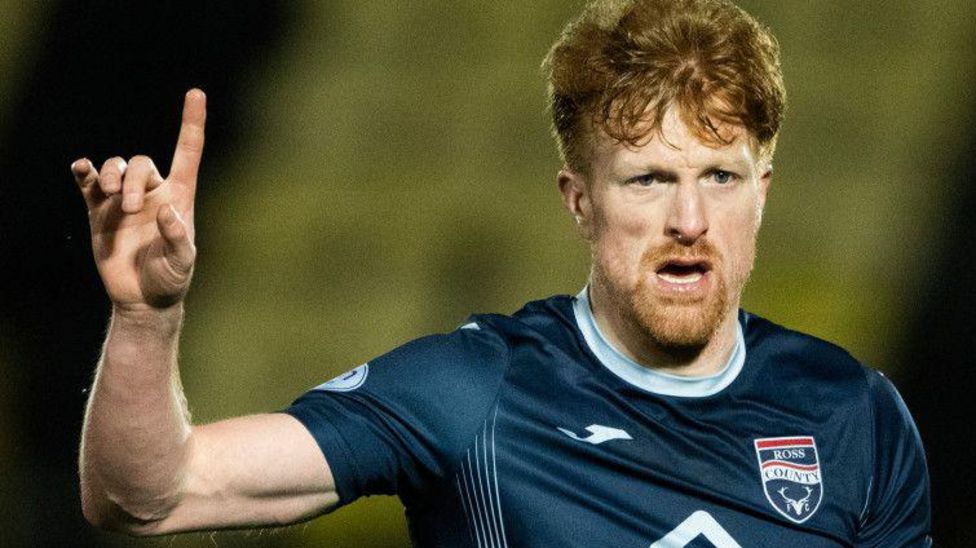 Simon Murray leaves Ross County to re-join Dundee - BBC Sport