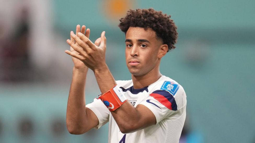 Bournemouth complete Adams signing - BBC Sport