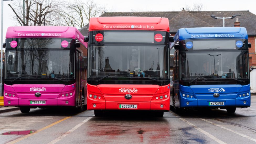 Capped £2 single bus fares to continue in Nottingham - BBC News