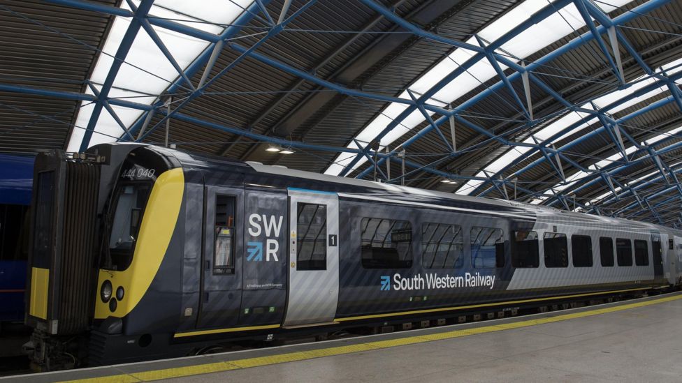 How are south east trains affected by the timetable change? - BBC News