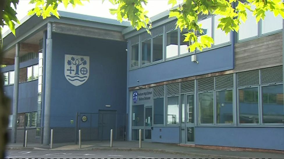 Schools must be built to last - Worcester MP - BBC News