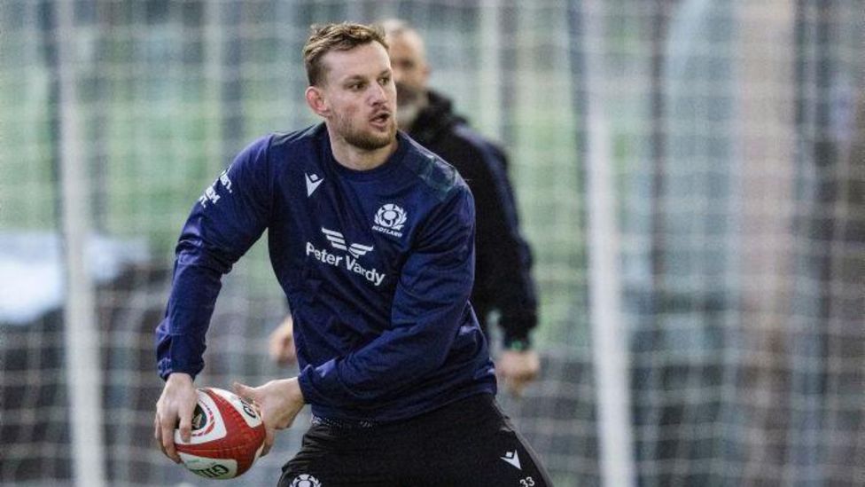 Hutchinson stays at Saints after signing new contract - BBC Sport