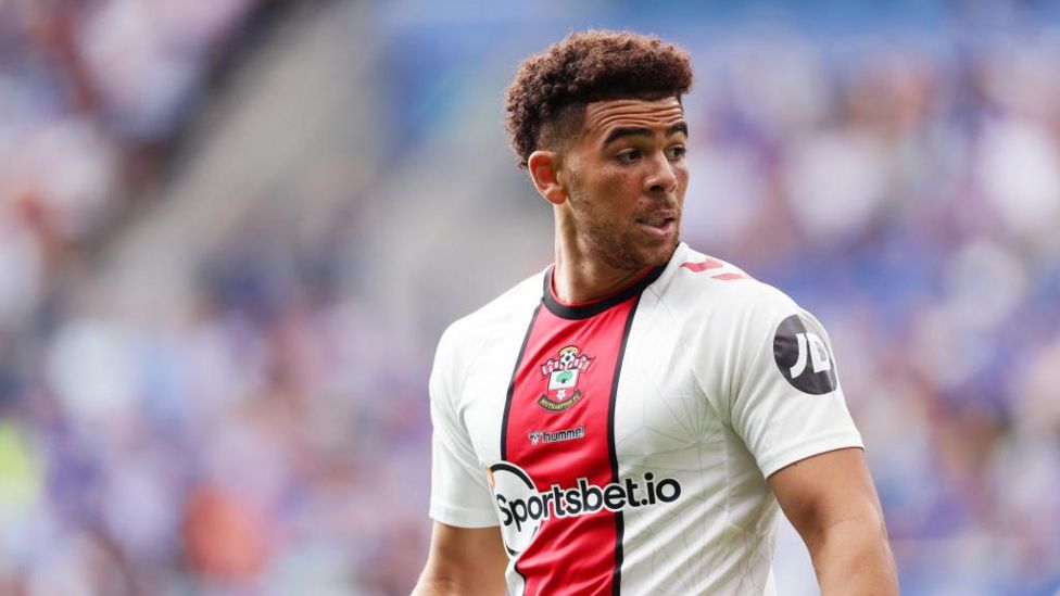 Southampton: 'Che Adams is staying with us' - Hasenhuttl - BBC Sport