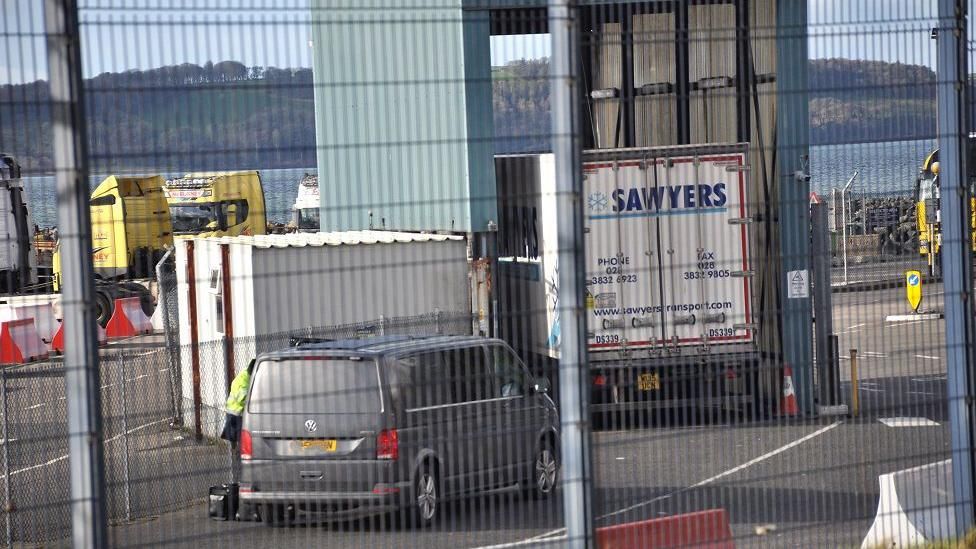HMRC seize 132,000 pints of suspected illegal beer at Cairnryan - BBC News