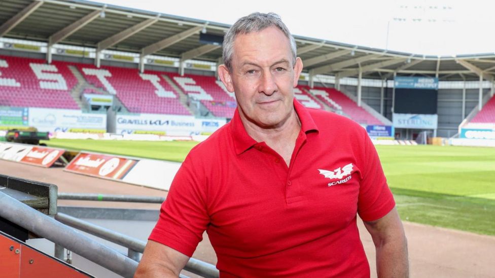 Leigh Jones: Scarlets appoint new performance director - BBC Sport