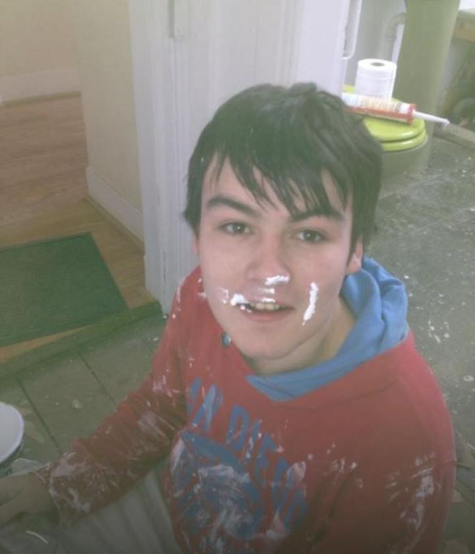 Warren Fenty: Mother 'devastated' as 10-year inquiry delayed again ...