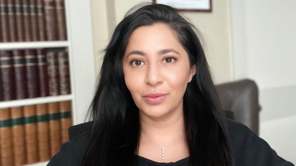 'The chatbot has transformed my life' - BBC News