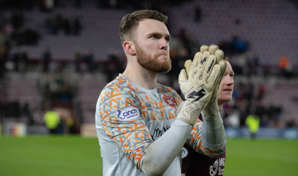 Clark has Gordon's full support - BBC Sport