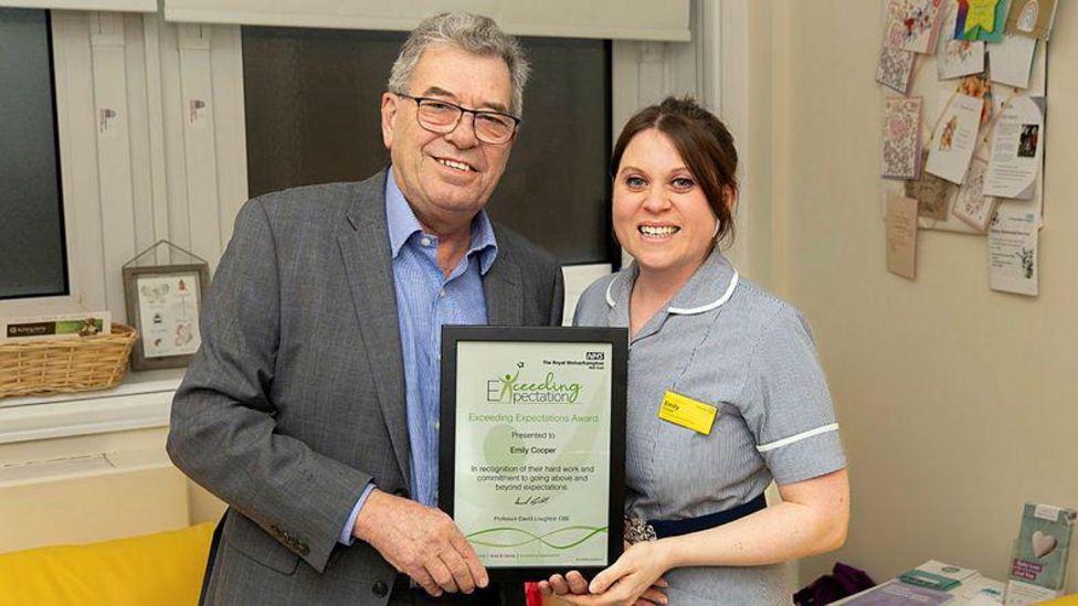 Wolverhampton: Woman thanks nurse who helped her in hardest time - BBC News