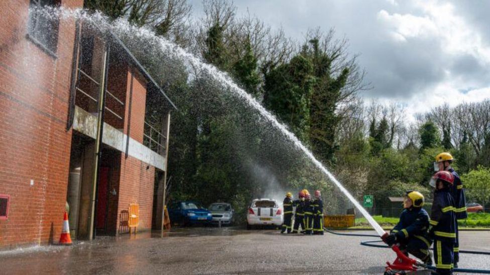 Rushden children taught fire skills to 'stay safe in the future' - BBC News