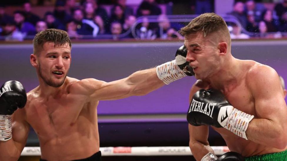 Rhys Edwards: Welsh boxer with enough siblings for a football team ...