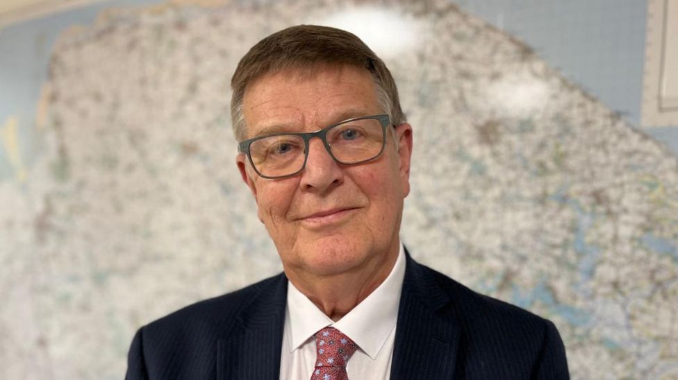Norfolk County Council leader steps back for health reasons - BBC News