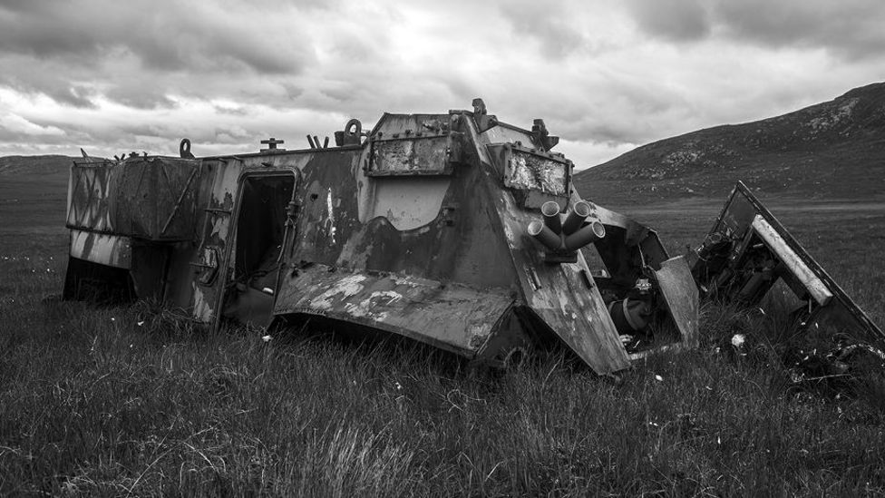 In pictures: Inside Scotland's unseen weapons ranges - BBC News