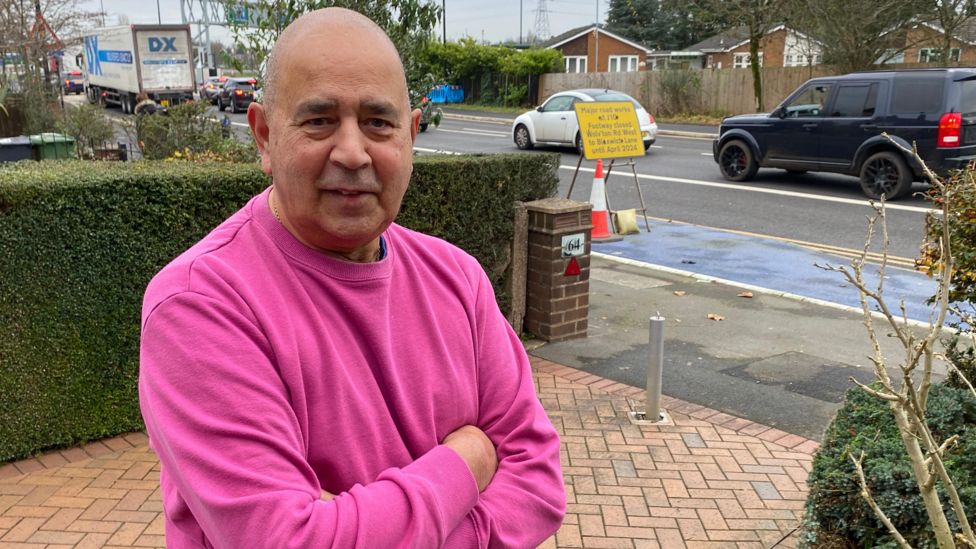 M6 Junction 10: £78m Walsall scheme 'makes no difference' - BBC News