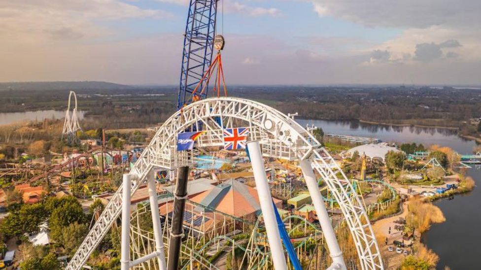 Thorpe Park: New Hyperia rollercoaster track completed - BBC News