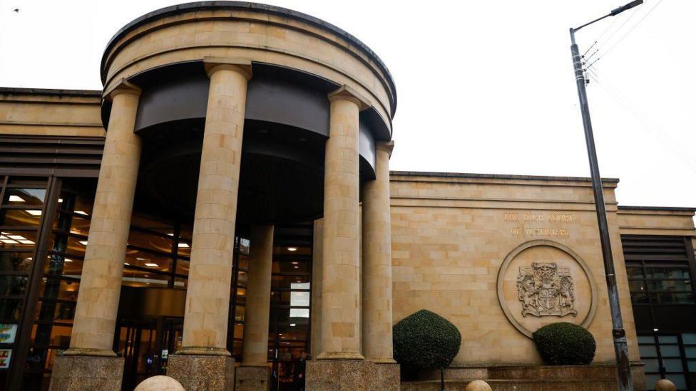 Lawyer ‘repeatedly crossed line’ in rape trial - BBC News