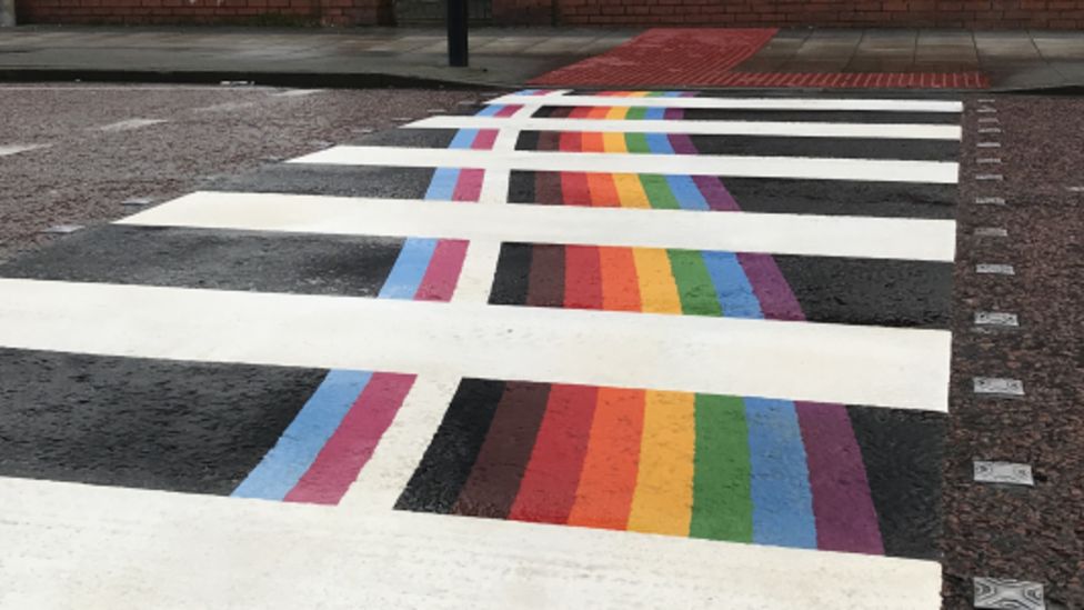 Blackpool: Rainbow zebra crossings show LGBTQ+ 'solidarity' - BBC News