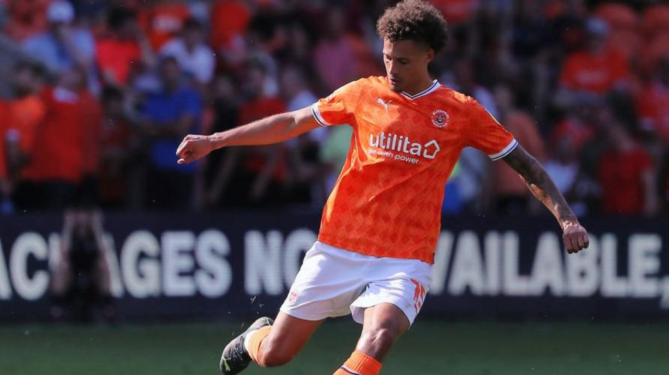 Williams to return to Liverpool - BBC Sport