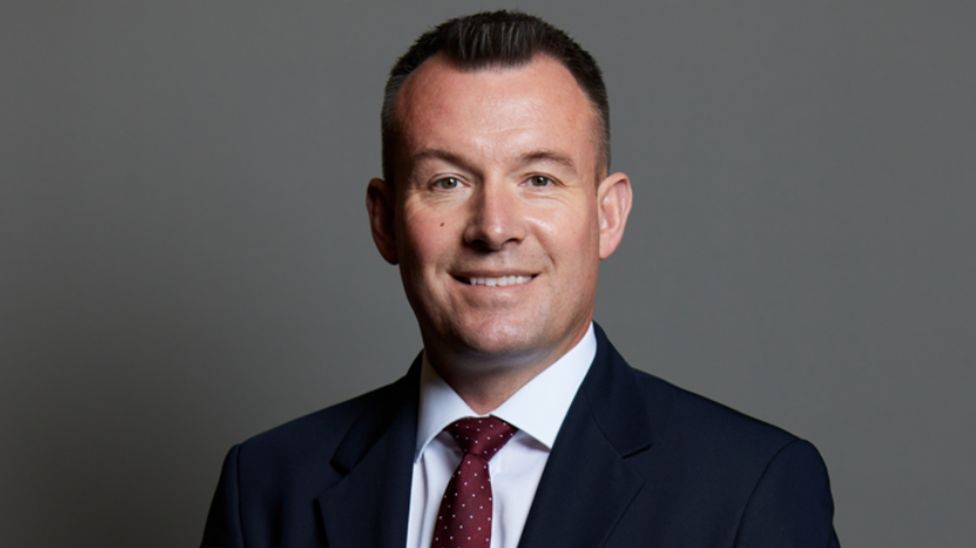 South Shropshire MP concerned over loss of rural post offices - BBC News