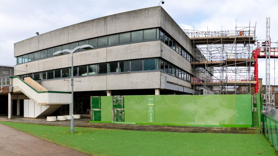 Work starts on new £9.5m Corby town centre sixth form college - BBC News