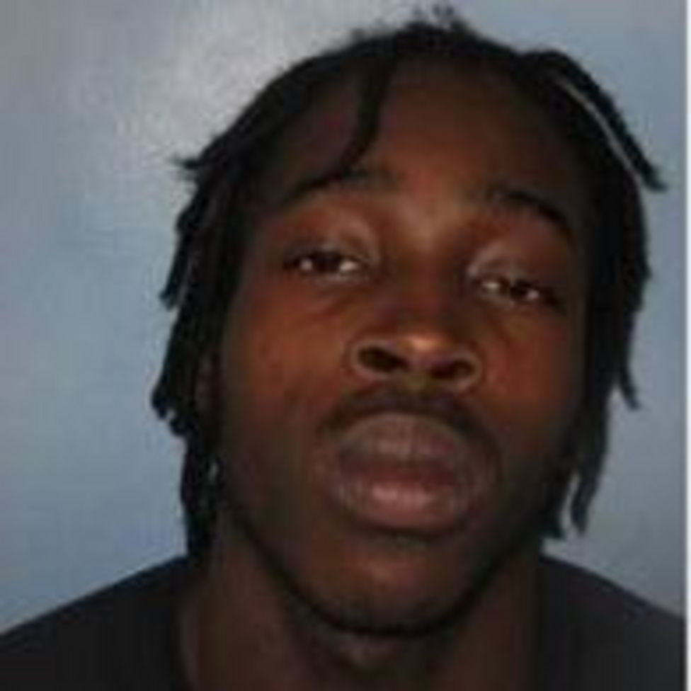 London gun crime: Gangs fuelling vicious cycle of violence - Met - BBC News