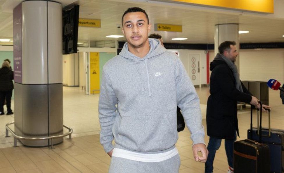 Idah signs for Celtic - BBC Sport