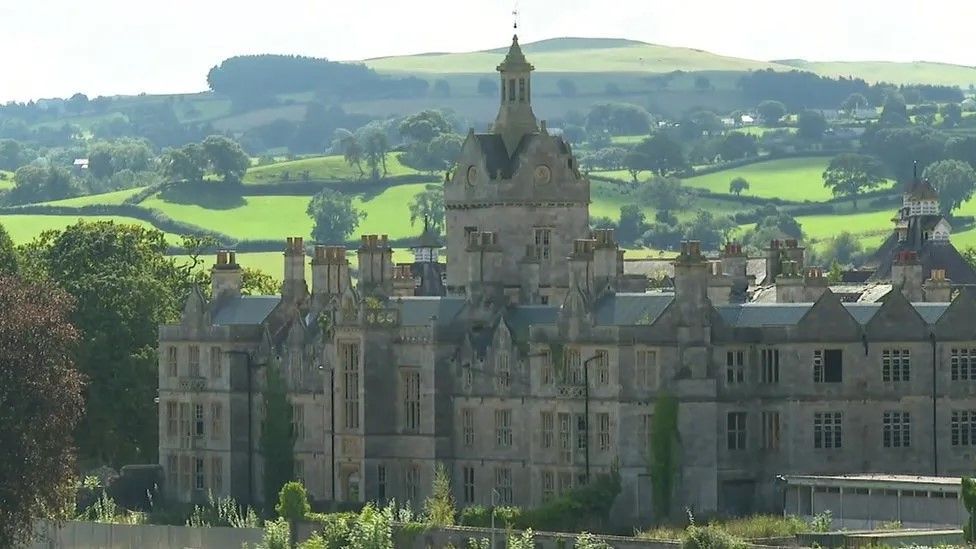 North Wales Hospital: Plans to re-develop former Denbigh asylum - BBC News