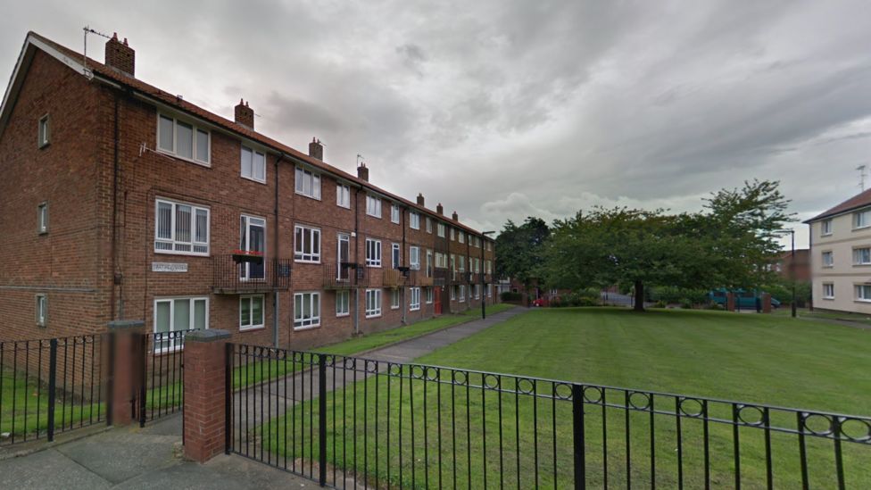 Slatyford stabbing: Victim named as Bradly Lee William Tams - BBC News