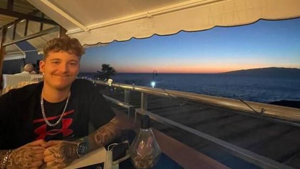 Harry Chapman: Sister's bid for safer road after brother killed - BBC News