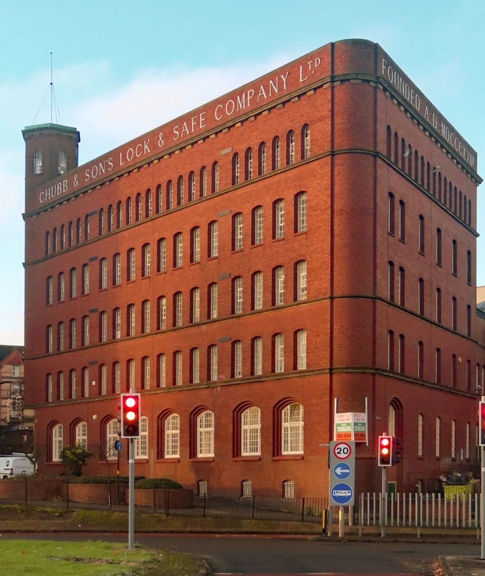 'Wolverhampton is a fabulous city rammed with history' - BBC News