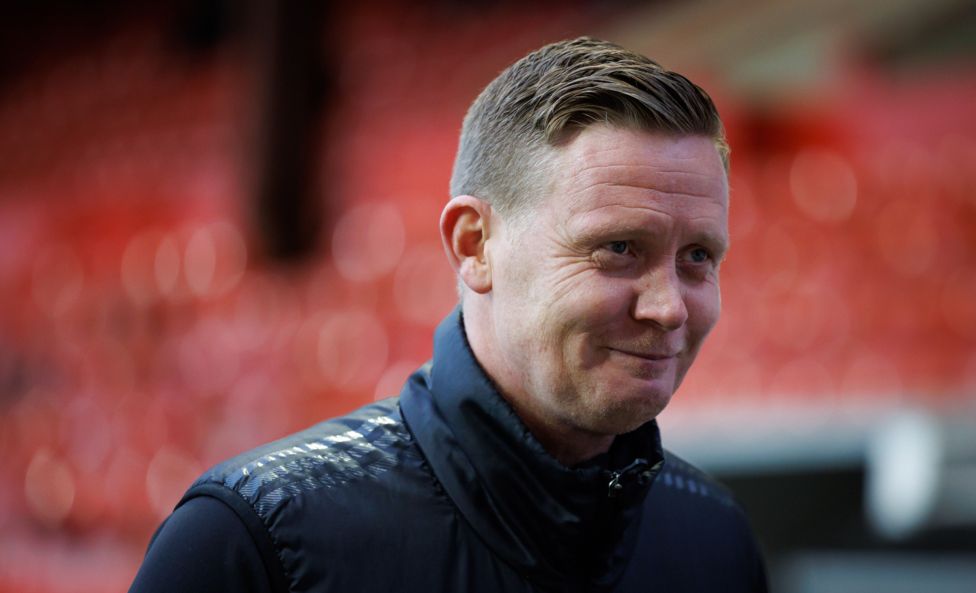 Robson on League Cup hangover, Livingston and squad update - BBC Sport