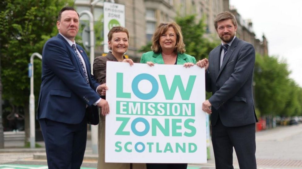 Dundee business 'have nothing to fear' from Low Emission Zones - BBC News