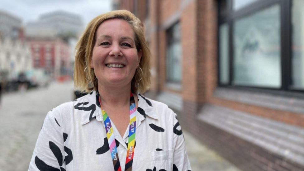 Bristol housing and addiction recovery service launched - BBC News