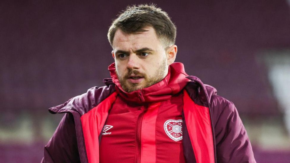 Hearts v Hibs - team news from Tynecastle - BBC Sport