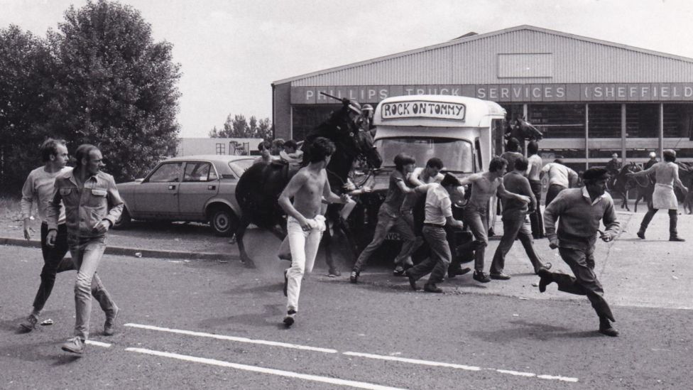 Battle of Orgreave film to premiere at Sheffield DocFest - BBC News