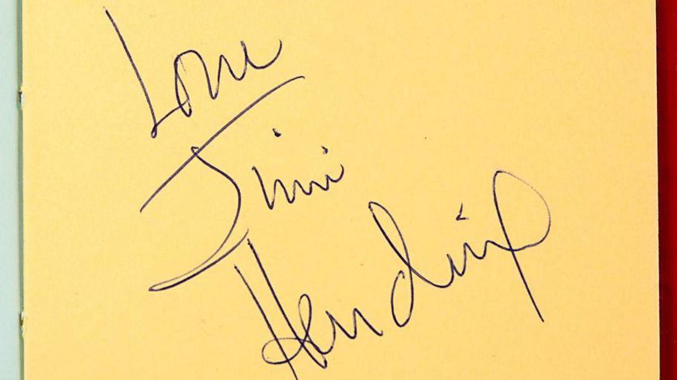 Colchester schoolgirl's Hendrix autograph sells for £2,000 - BBC News