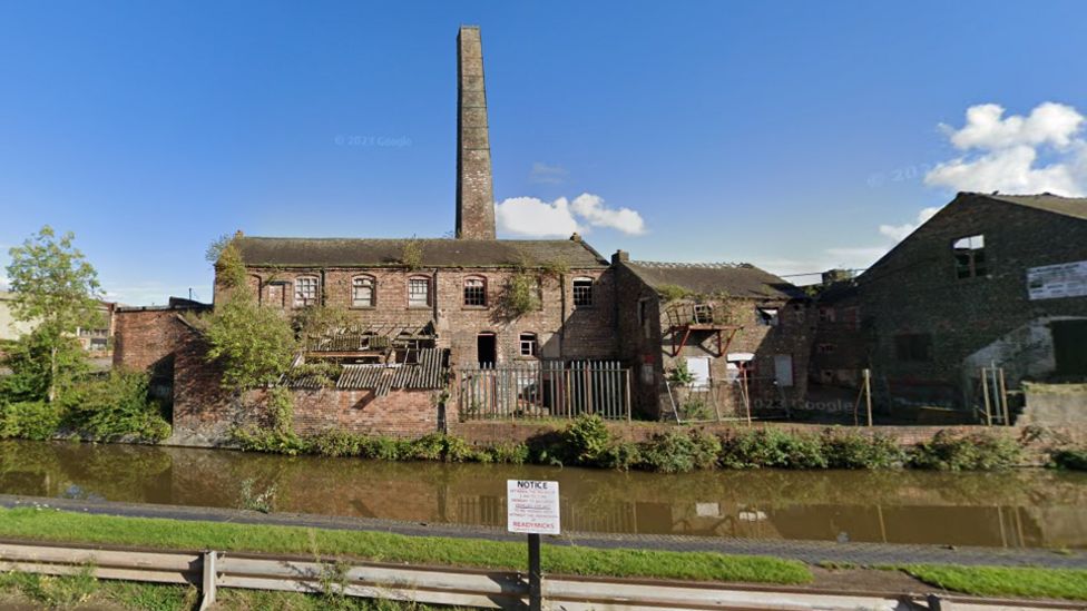 Longport: Shopping village plan for Price and Kensington factory - BBC News